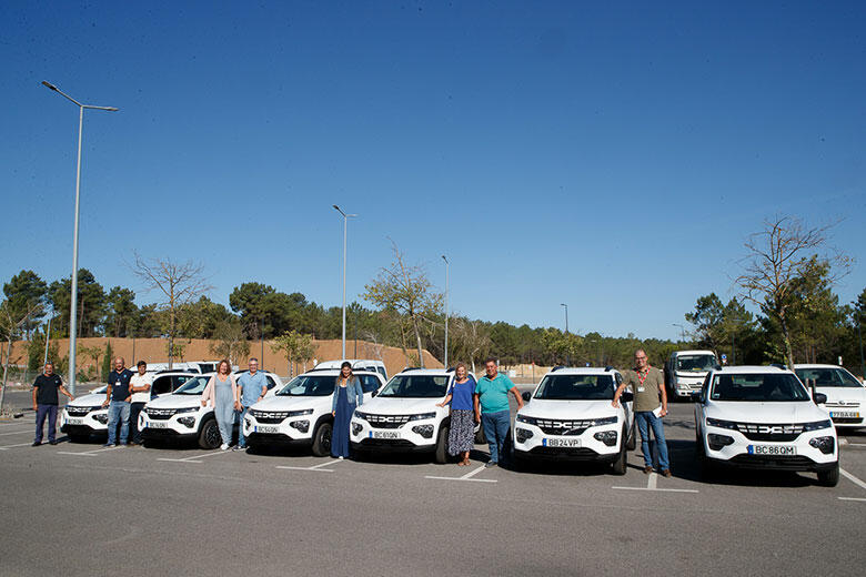 Município reforça frota com mais seis viaturas elétricas | Câmara ...